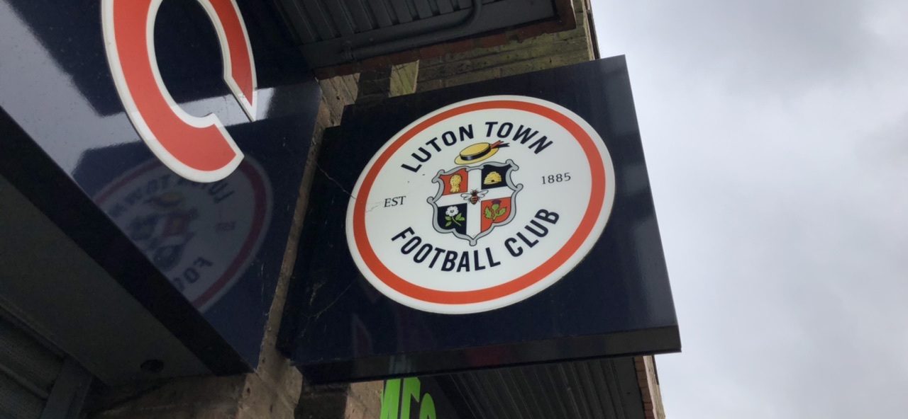 Luton unveil their new away kit for Championship season - The Lutonian