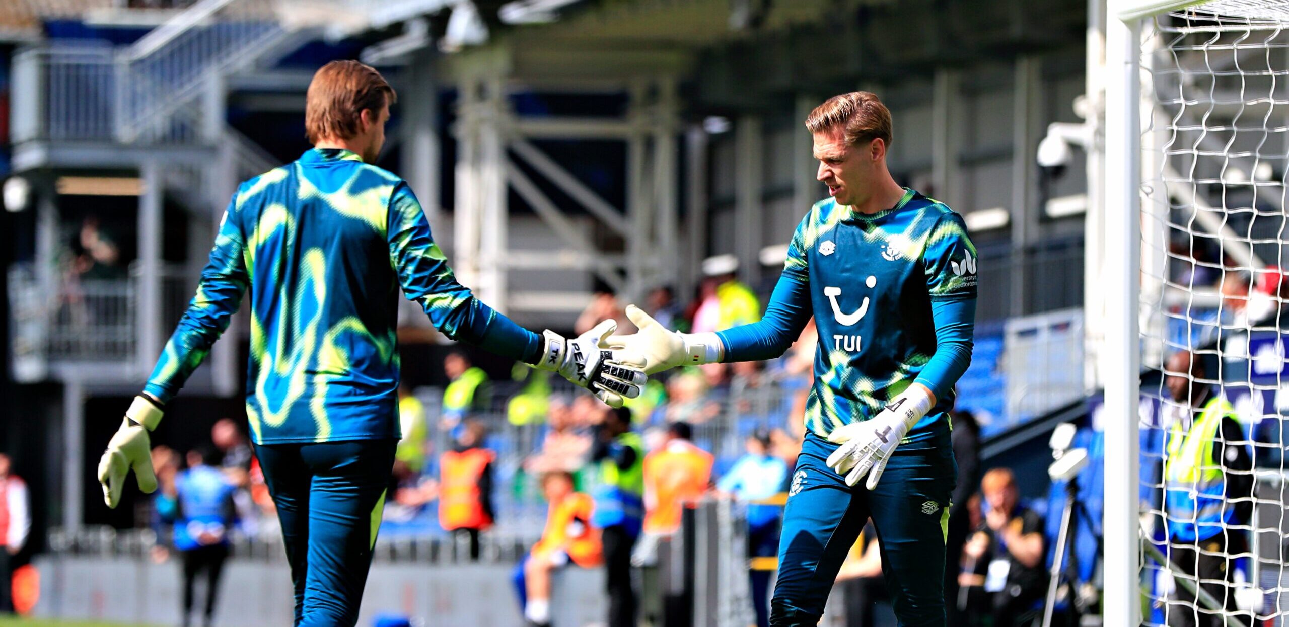 Krul and Shea lead tributes and support after Kaminski’s father passes ...