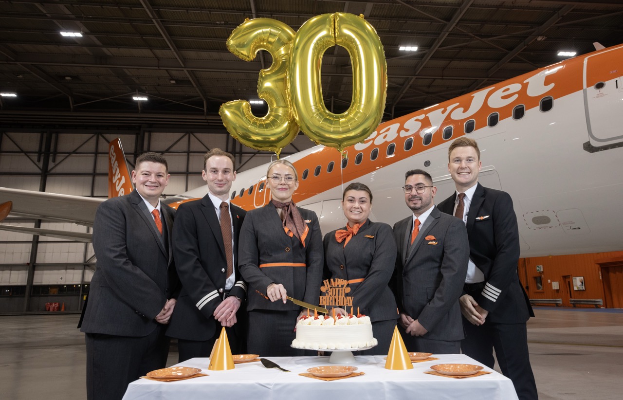 easyJet recreates first ever Luton flight with crew born the same month ...